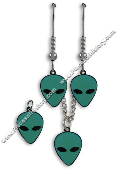 Aliens :: Alien Jewelry Set - Small(glow in the dark)