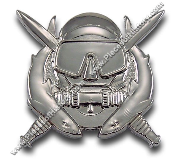 Military Decorations :: Army Decorations :: Army Breast Badges :: US ...