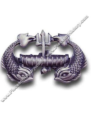 Military Decorations :: Navy Decorations :: Navy Breast Badges :: Deep ...