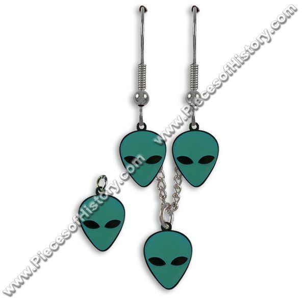 Aliens :: Alien Jewelry Set - Small(glow in the dark)