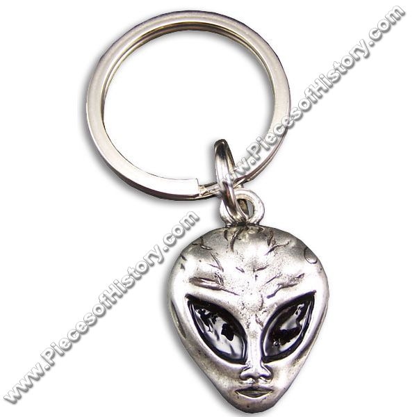 Aliens :: Alien Key Chain - Silver